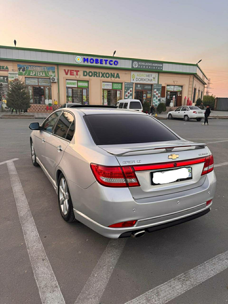 Epika 2011 yil avtomat metan gaz 4 xarajati yuq