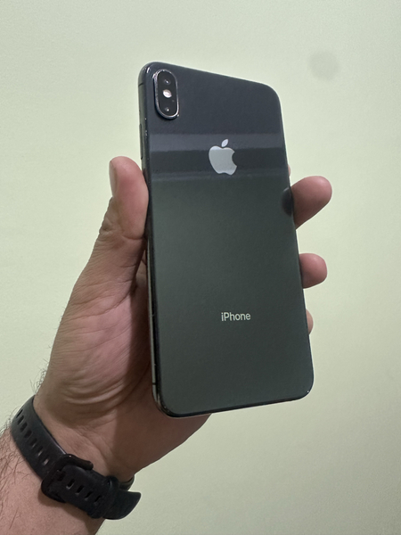 Iphone XsMax 64 79 yomkis