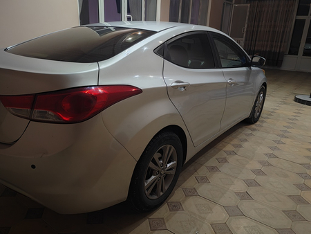 Hunday elantra 2015 yil