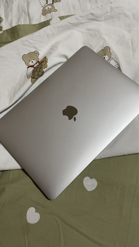 Macbook 13pro 8/512 94%