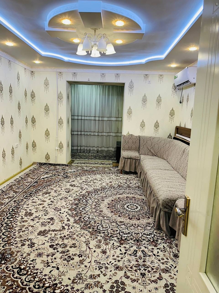 Срочно  продается  3/1/4 Чиланзар  8  кирпич