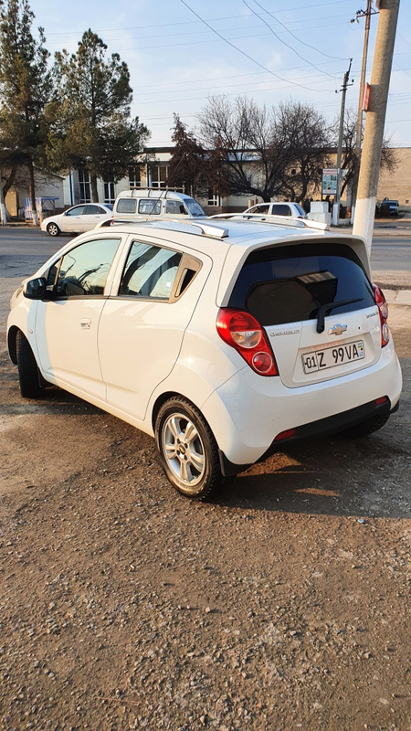 Spark 3 pozitsa sotiladi.