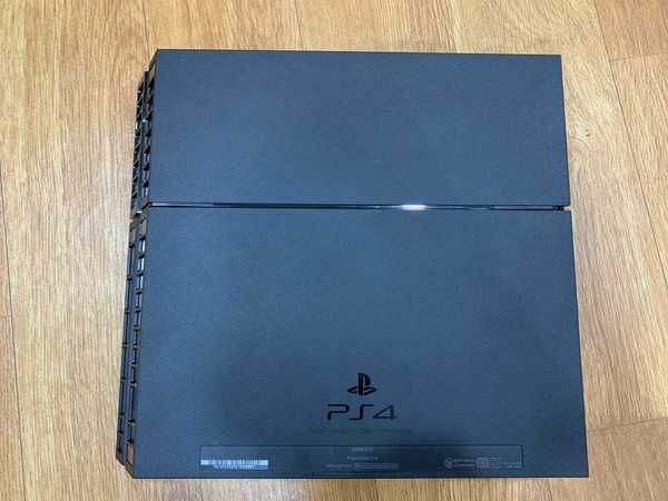 Sony PlayStation 4 PS4 CUH-1000A