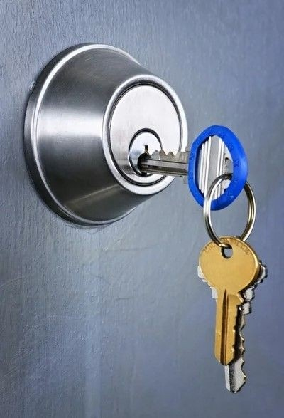 Ремонт замков установка вскрытие  любой сложности 24/7