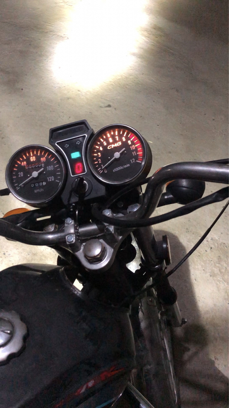 Kawasaki 200 cc sotiladi