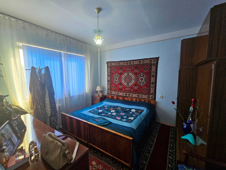 Продаётся 2х комн квартира на 4 этаже Ор-р Чевар