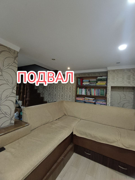Срочно продается квартира 4(5)/1/4 карасу 98+36=134м2