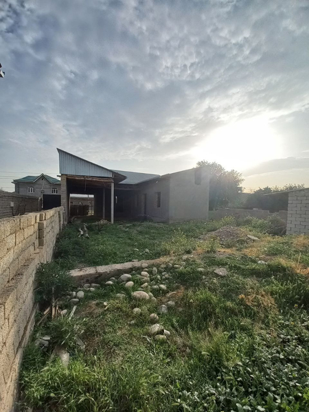 Uchastka sotiladi 4 sotih