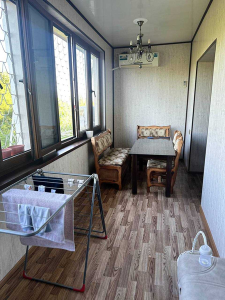 Продаётся 3х комнатная квартира на Карасу 4 ор-р 121 школа [156735]