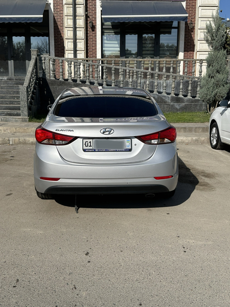 Hyundai Elantra 2014