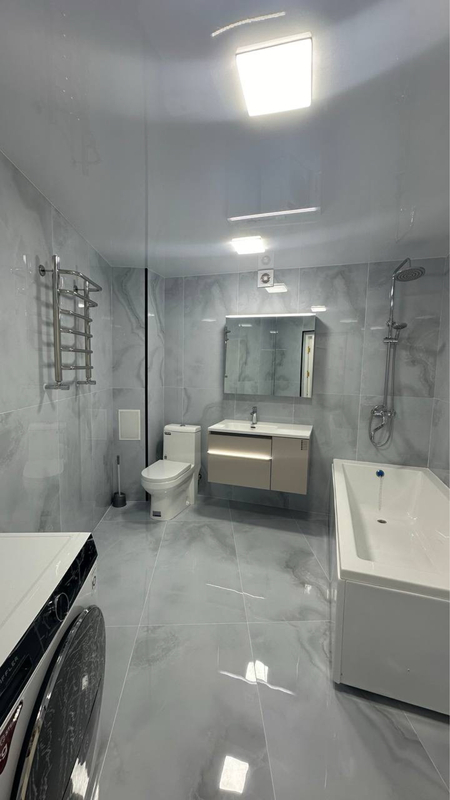 Продается 3 ком. Куартира на 3 этаже площадью 100 кв.м. Ор. 7 школа