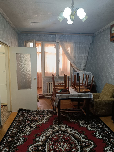 Чиланзар 11 квартал 3/1/4 Панель,Комнаты смежно-раздельные, б/н 1,5*3