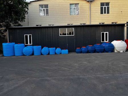 Емкость горизонтальный 2000 литр
