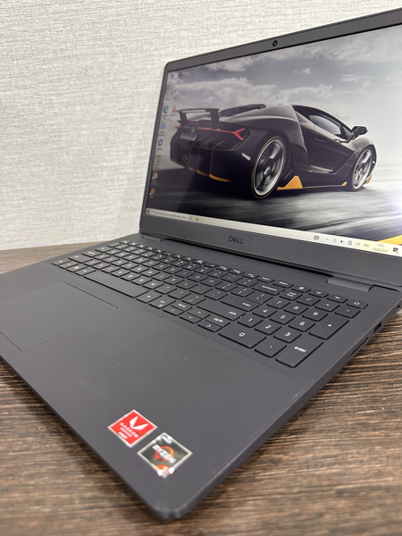 12-Го Поколения Dell Ryzen 5 (intel Core i7) 15.6 Сенсорный Дисплей!