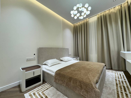 Срочно продается квартира в ЖК Poytaxt Gavhari.   100м