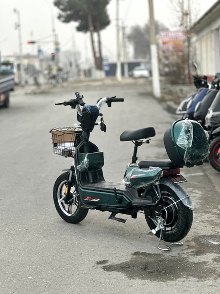 Elektro Skuter Yadea sifatli  bo'yicha birinchi klass.