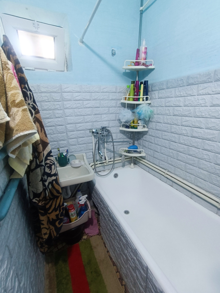 Продаю Срочно 2 х ком Кирпич балкон 2 на 6. Ремонт акфа рамы 57 м2