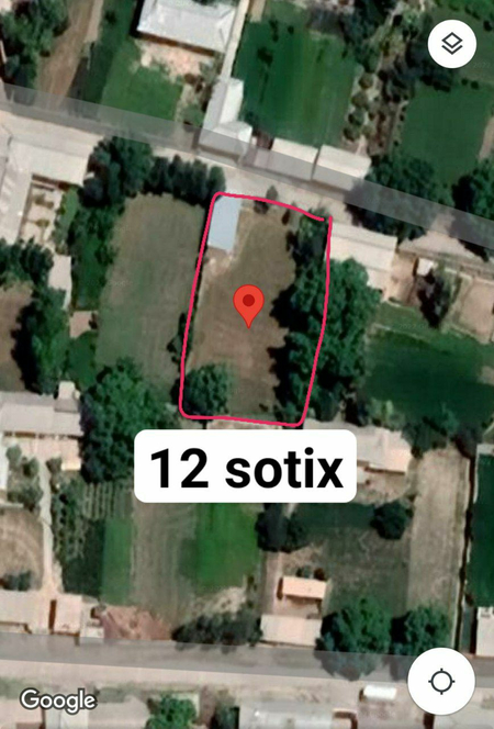 12 sotixli hovli sotiladi