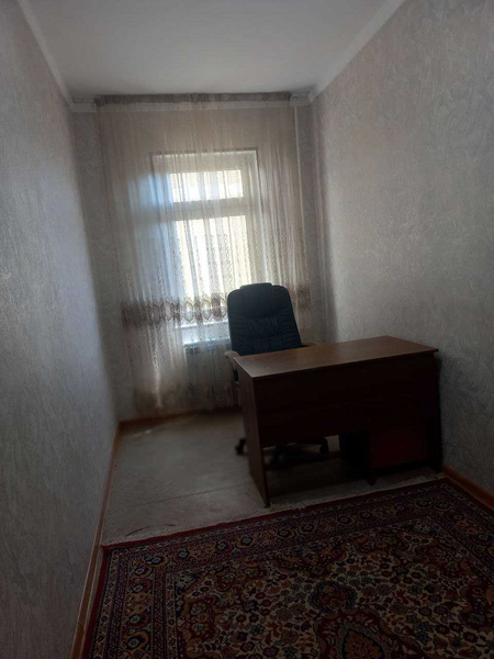 (К125036) Продается 4-х комнатная квартира в Мирабадском районе.