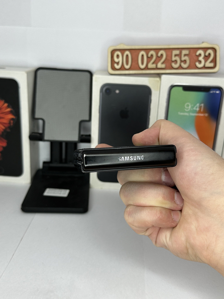 Samsung galaxy z flip 3 8/256GB