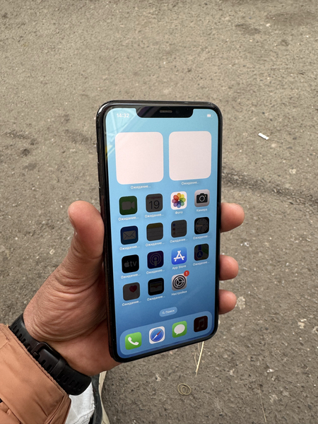 İphone 11 ProMax 256 gb 74 yom Radnoy