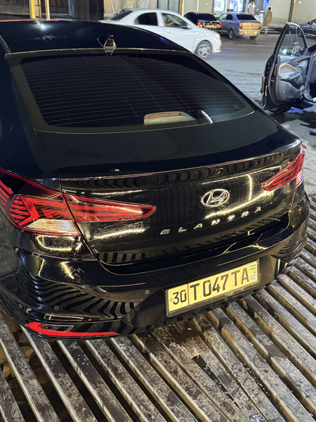 Hyundai Elantra 2020