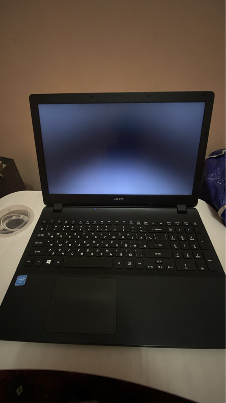 Srochno Acer notbuk