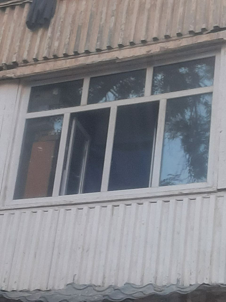Sifatli Akfa eshik va romlar yasimz