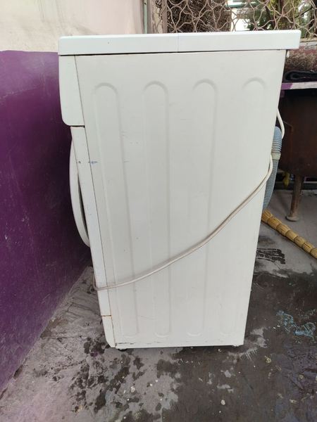 Продаётся стиральная машина LG 5KG