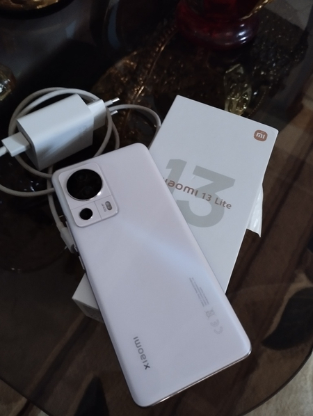 Xiaomi 13 lite srochna B/U