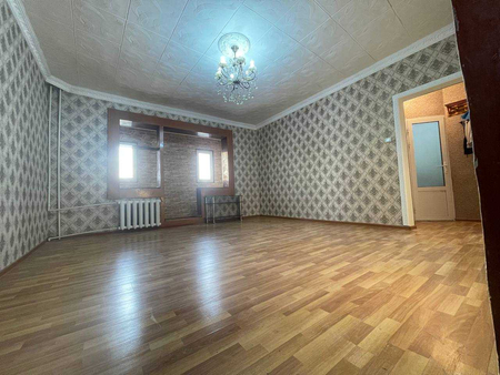 Продается 1в2хКомнатную Рисовый базар Магнит Мирабадский р-н