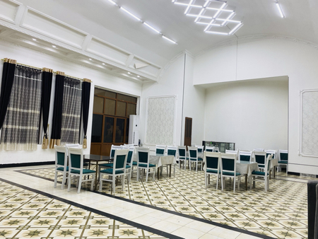 Kafe Arendaga beriladi