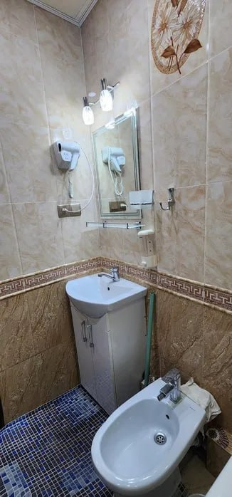 М.Ойбек 2/5/9 Ремонт хороший, Меб техника, отд.вход 65кв.м