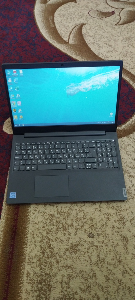 Yangi nootbook ishlatilmagan pachka nootbook sotiladi