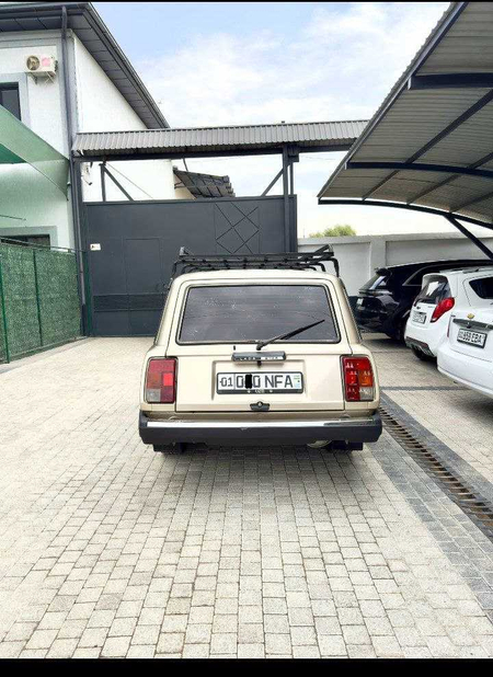 Vaz 2104 sotiladi