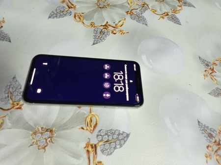 Iphone XS 100% akb, true Tone bor