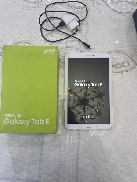 Продается Samsung Galaxy Tab E