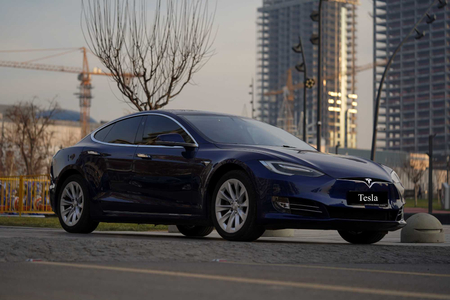 Tesla Model S 2017