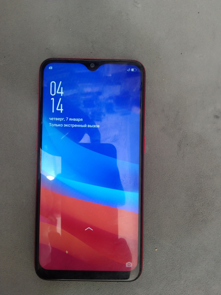 Oppo a5s. 32 gb. 3gb operativka 8 ядерный процессор