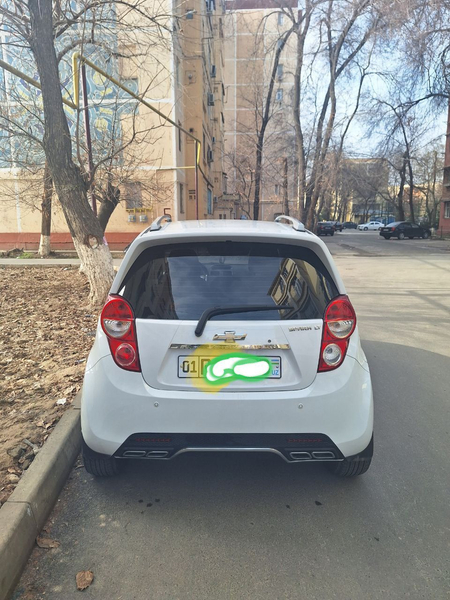 Продаётся Спарк,четвертая позитция,автомат коробка
