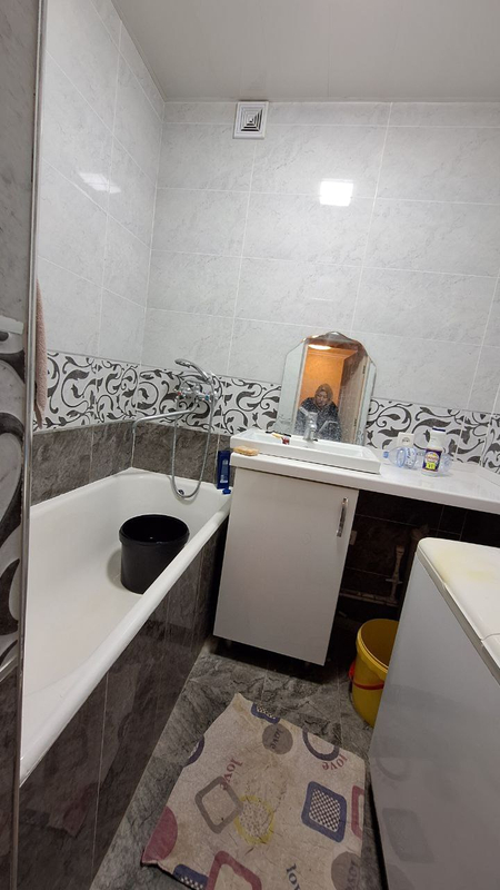Продается 2/2/4 квартира Геофизика