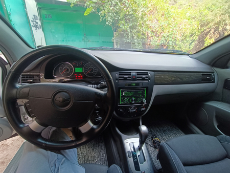 Продам автомобиль GENTRA lacetti