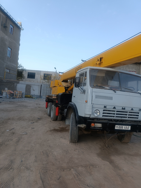 Авто Қран хизмати Юк ортиш Фасад бошқа..