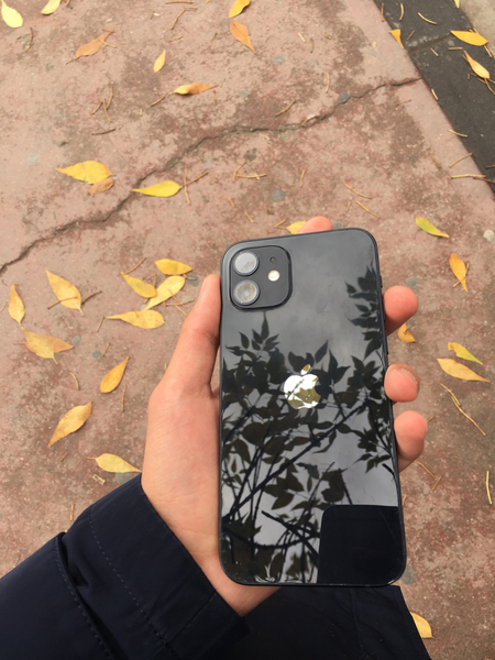 Iphone 12 korobka dok