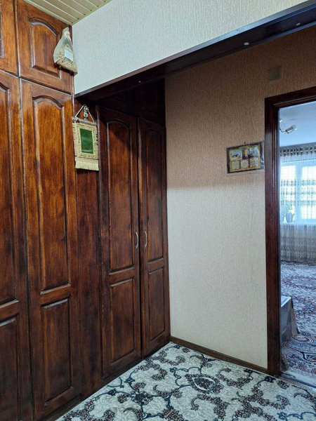 Mikrarayon hududida kvartira sotiladi!
