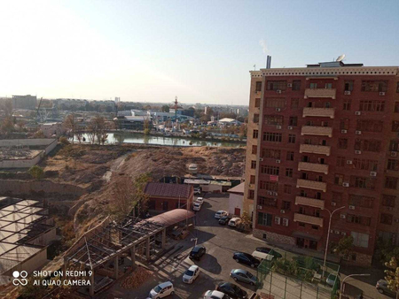 Новостройка на против Ц-5, 3/3/9, у речки 