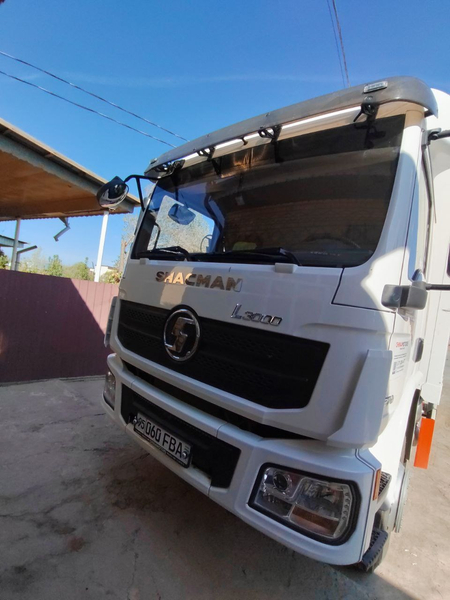 Chacman L3000 6x4 9 motr furgon 2023. Gaz ornatilgan