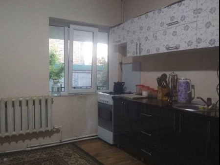 Срочно Бодомзорда уй сотилади.