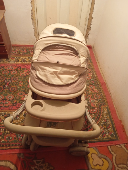 Продам  детскую кроватку и коляску