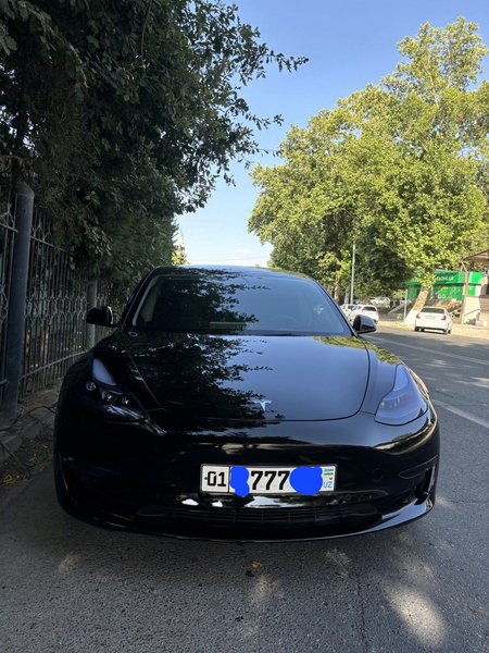 Тесла модел 3 Tesla model 3